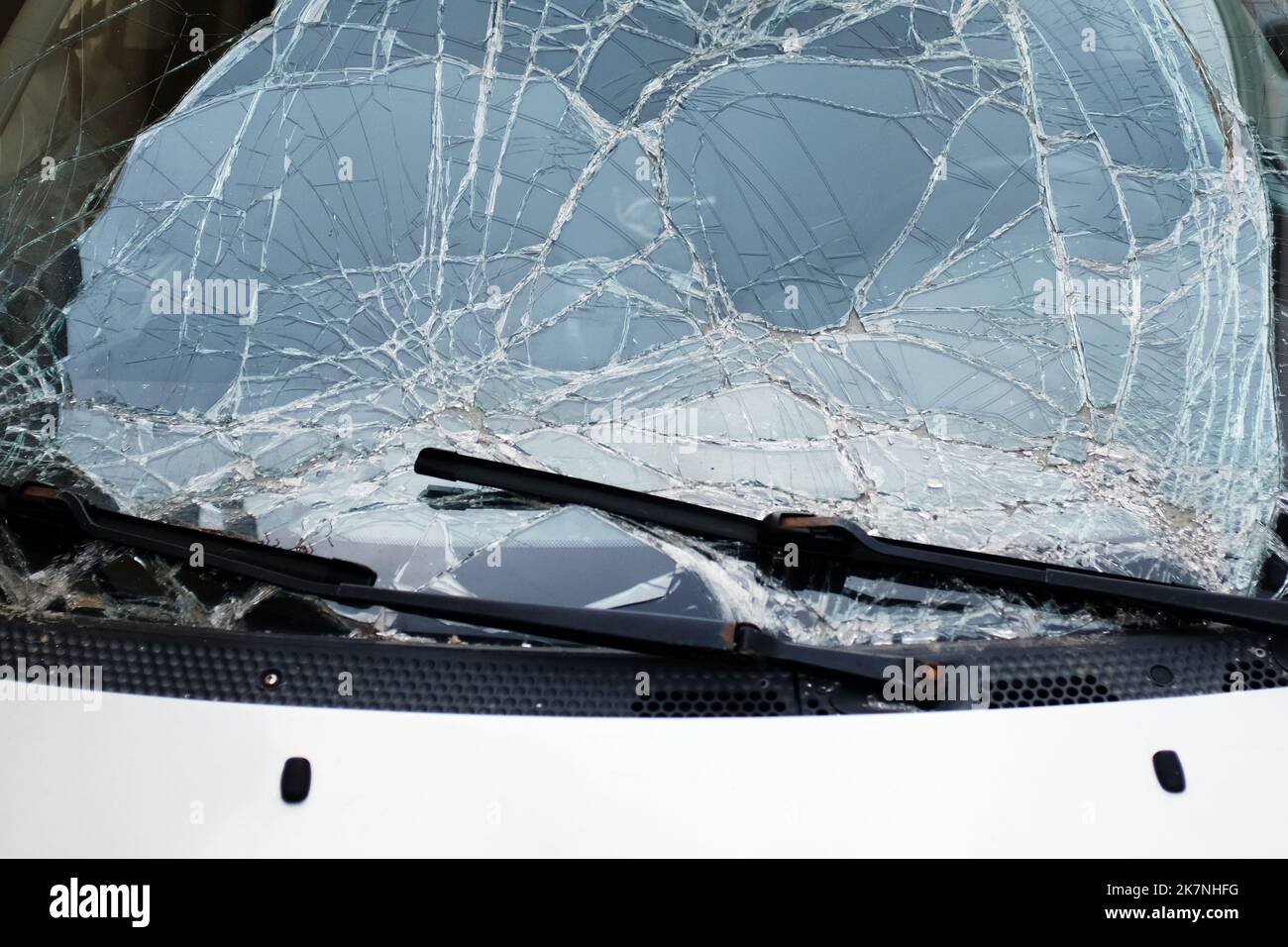 broken windshield in the car standing on the street Stock Photo - Alamy