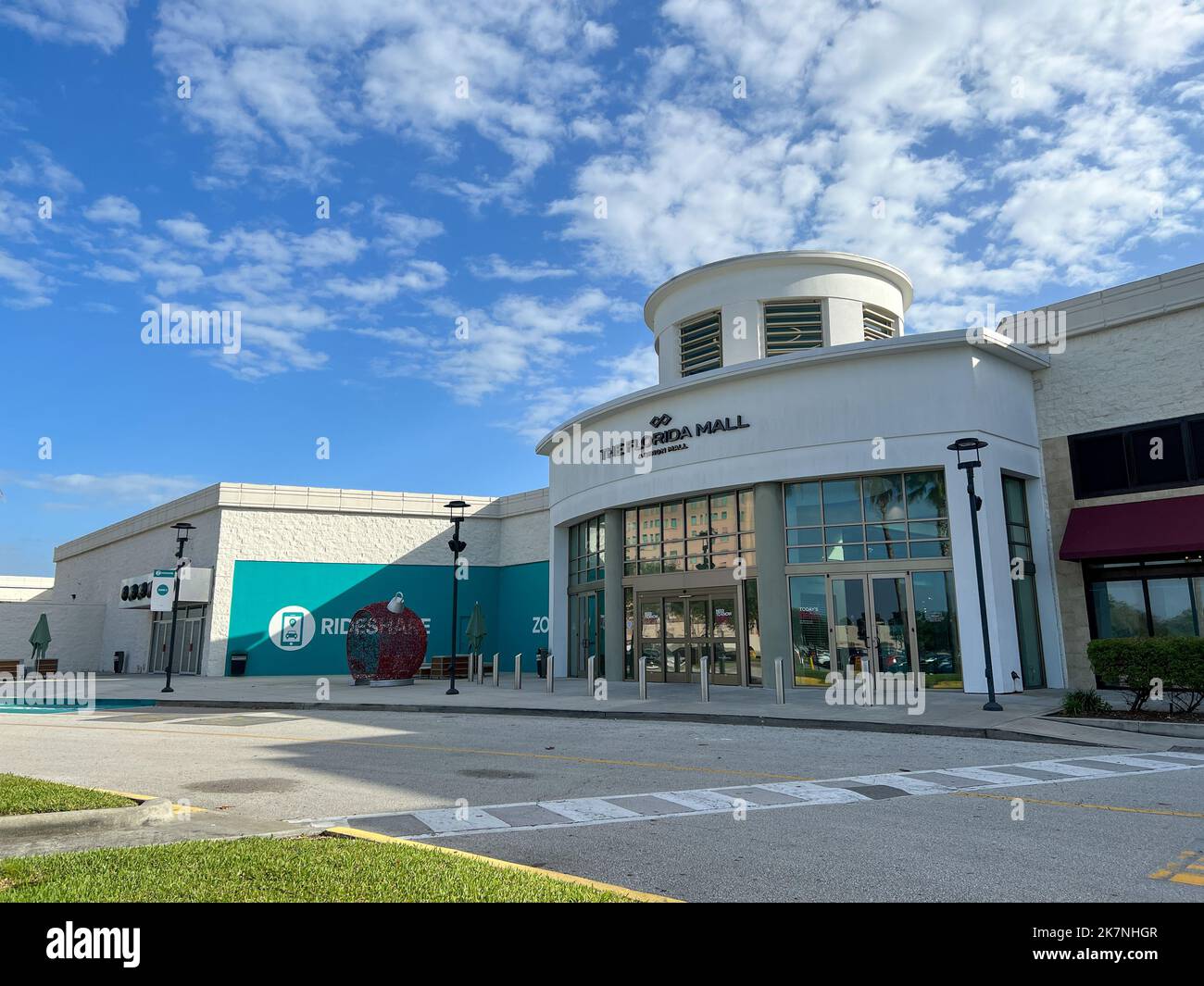 Orlando, FL USA - October 29, 2021: The Florida Mall exterior in ...