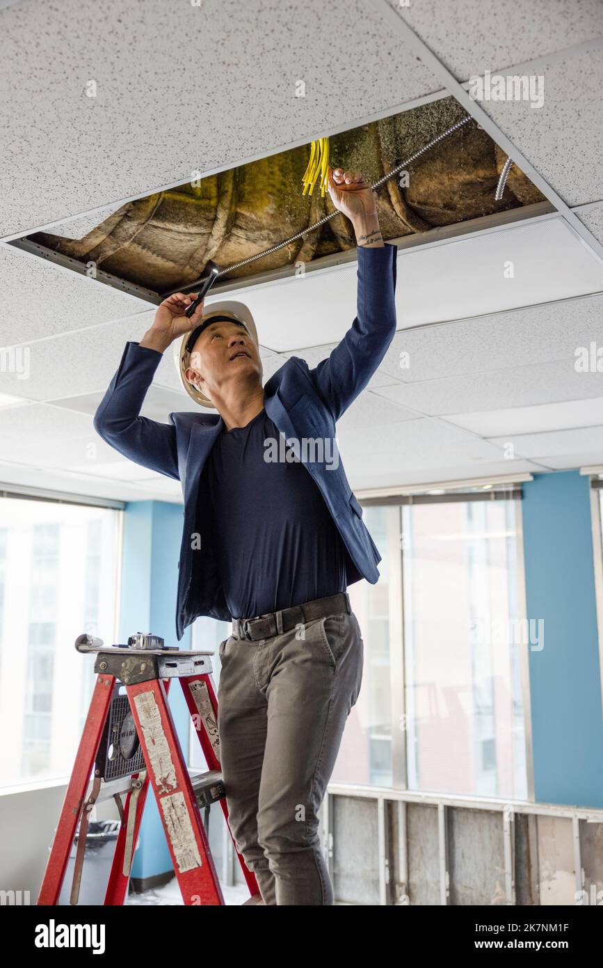 Ceiling wiring hi-res stock photography and images - Alamy