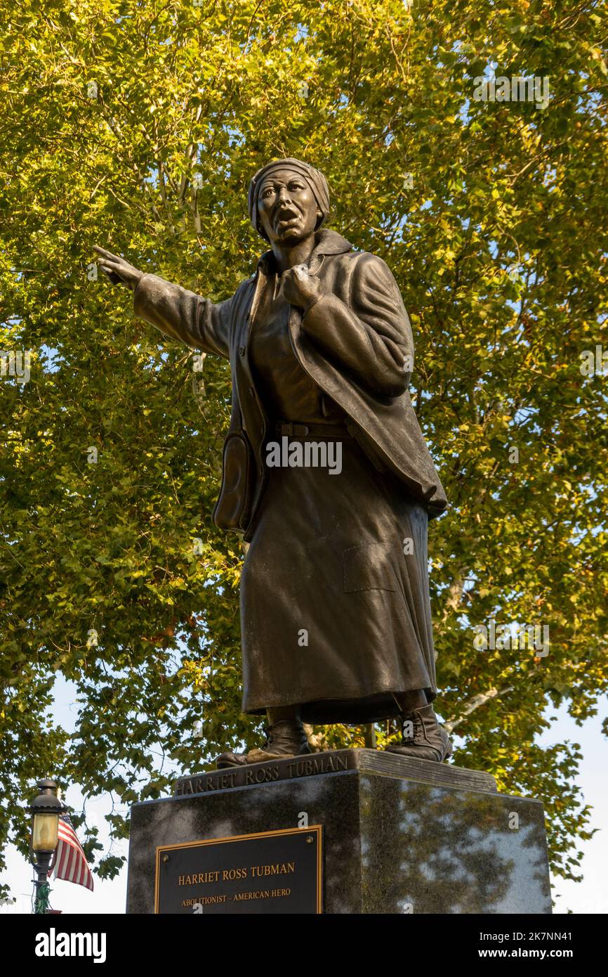 Harriet Ross Tubman memorial in Bristol PA Stock Photo - Alamy