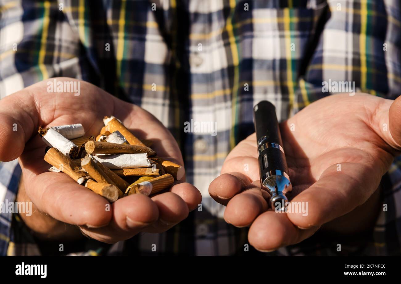 Choice between cigarette and electronic cigarette. To give up smoking ...