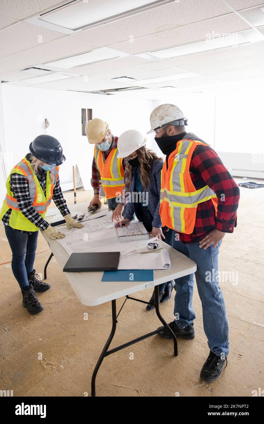 Construction office team hi-res stock photography and images - Alamy