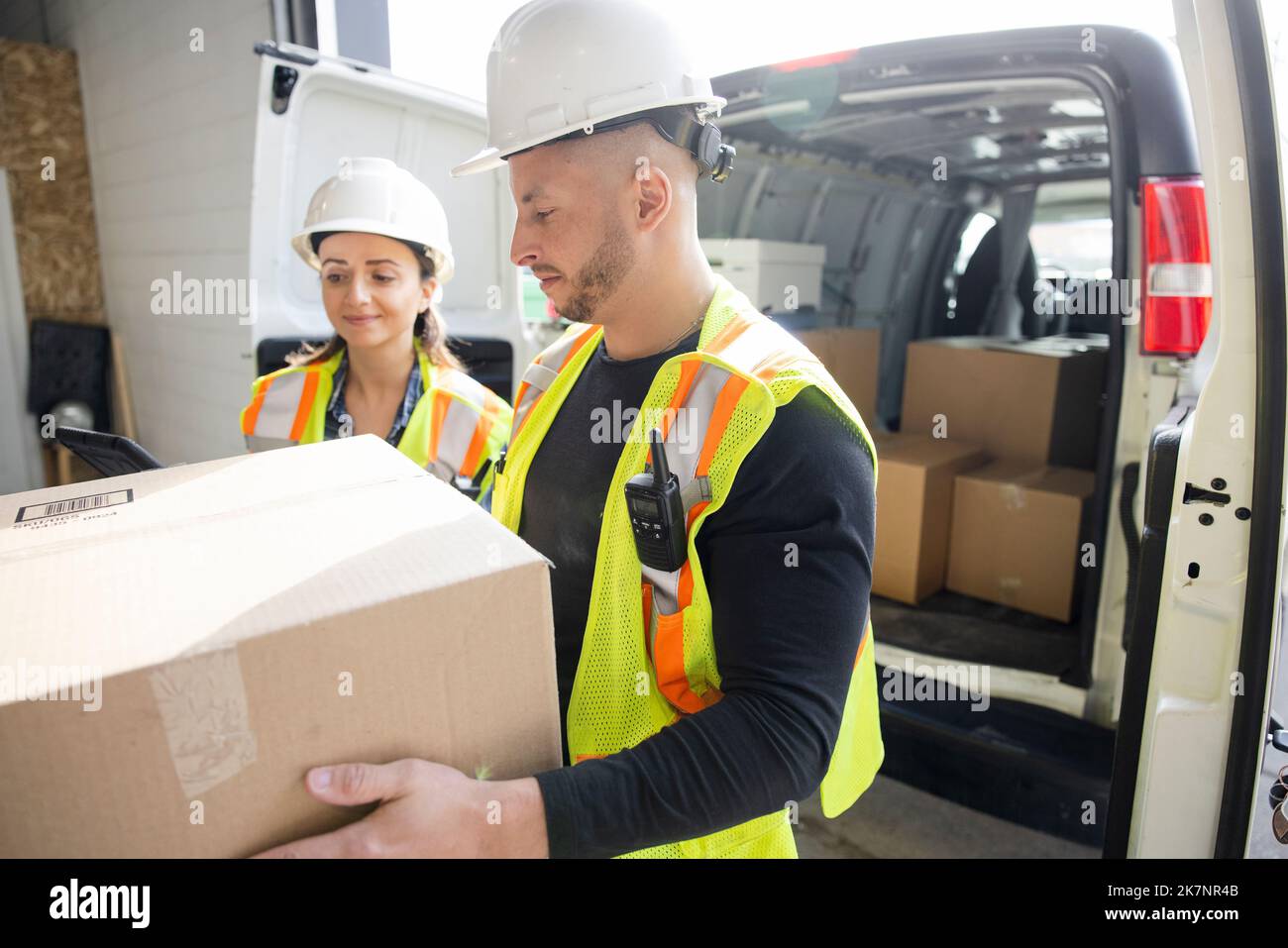 Blue box van hi-res stock photography and images - Alamy