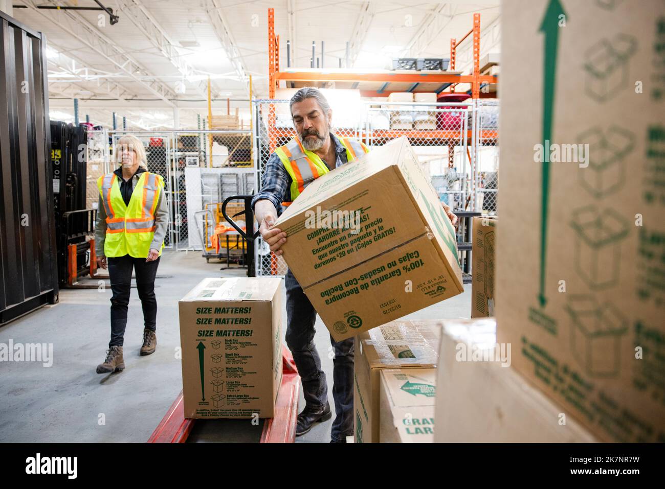 Stacking pallet hi-res stock photography and images - Alamy