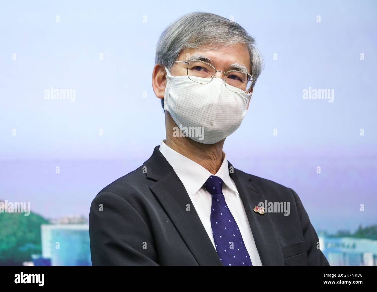 Law chi kwong hi-res stock photography and images - Alamy