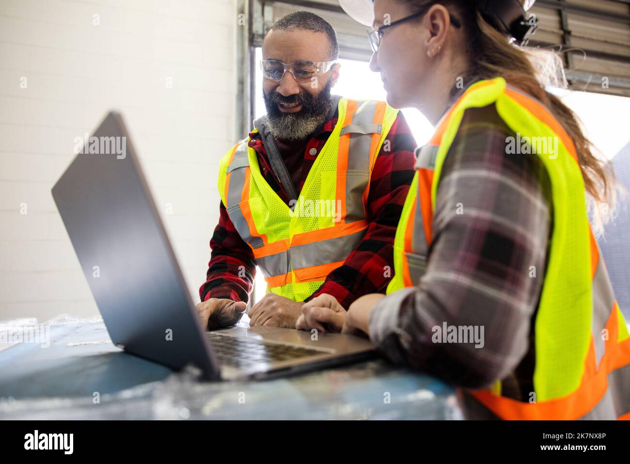 Reflective technology hi-res stock photography and images - Alamy