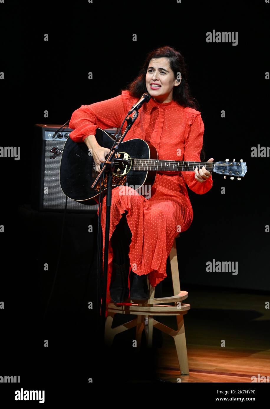 18 October 2022, Hesse, Frankfurt/Main: Spanish singer Silvia Perez ...