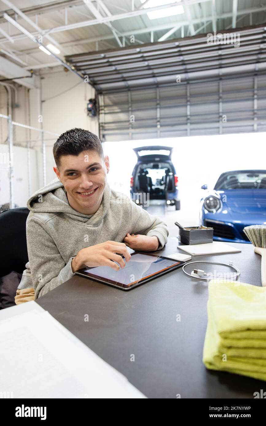 Auto desk hi-res stock photography and images - Alamy