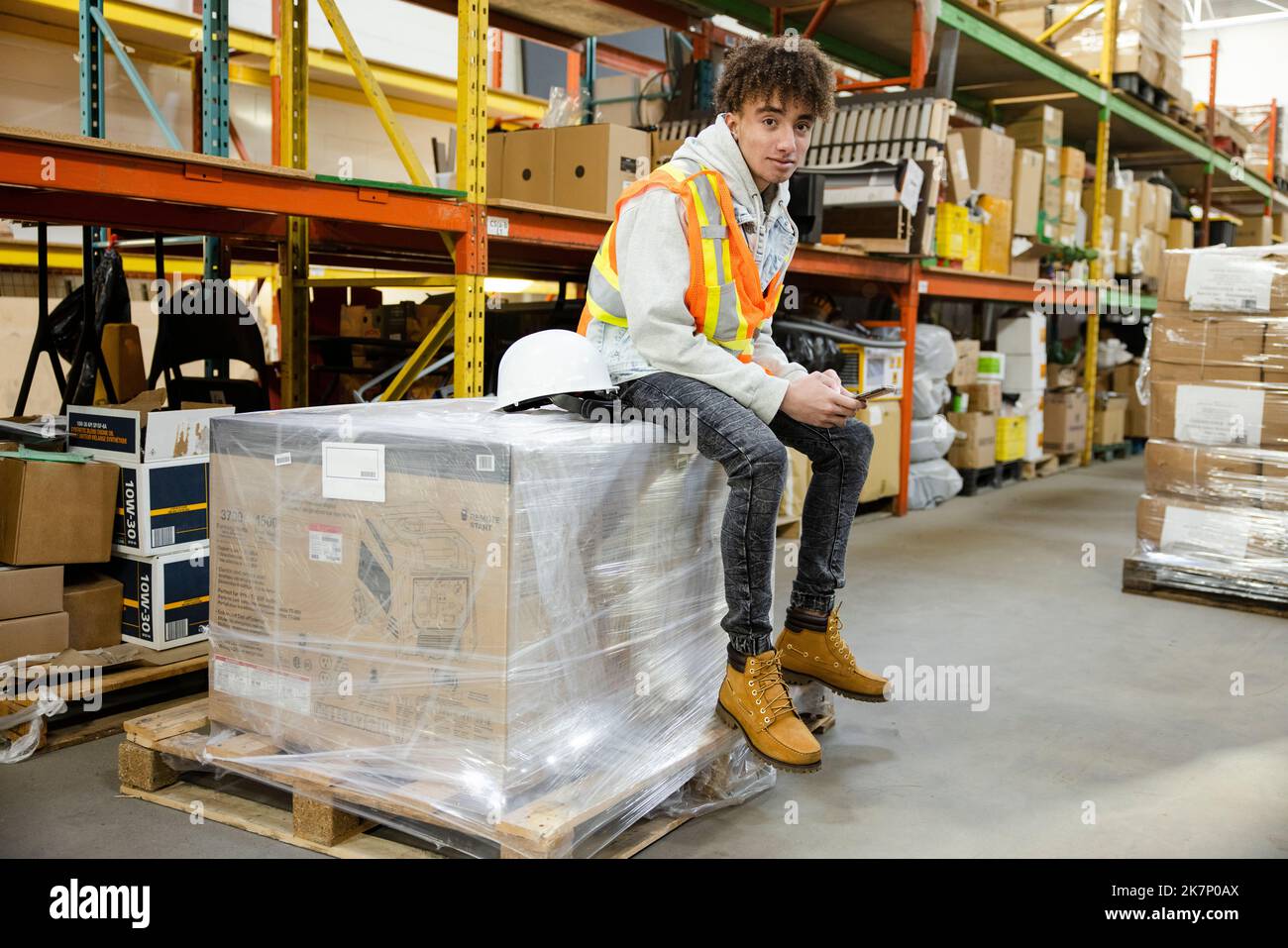 Boy in the box hi-res stock photography and images - Alamy
