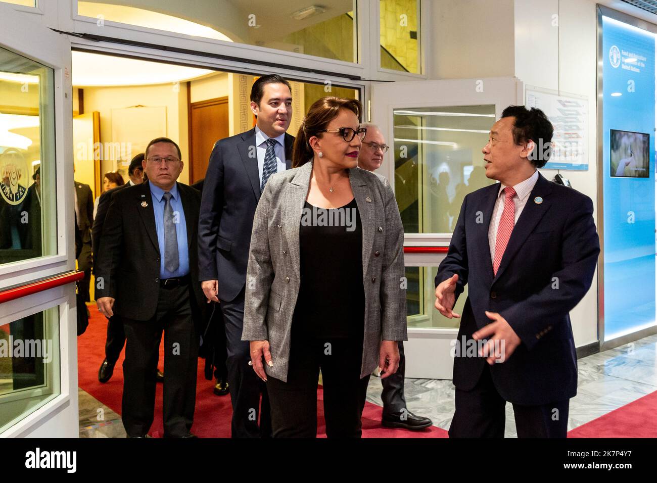FAO Director-General QU Dongyu (right) and the President of the ...