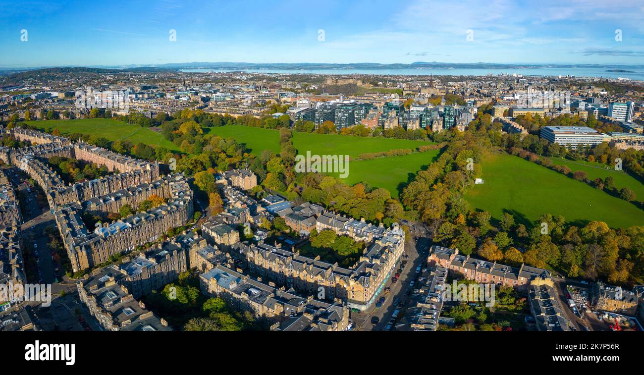 Aerial view of Marchmont district and The Meadows park in Edinburgh ...