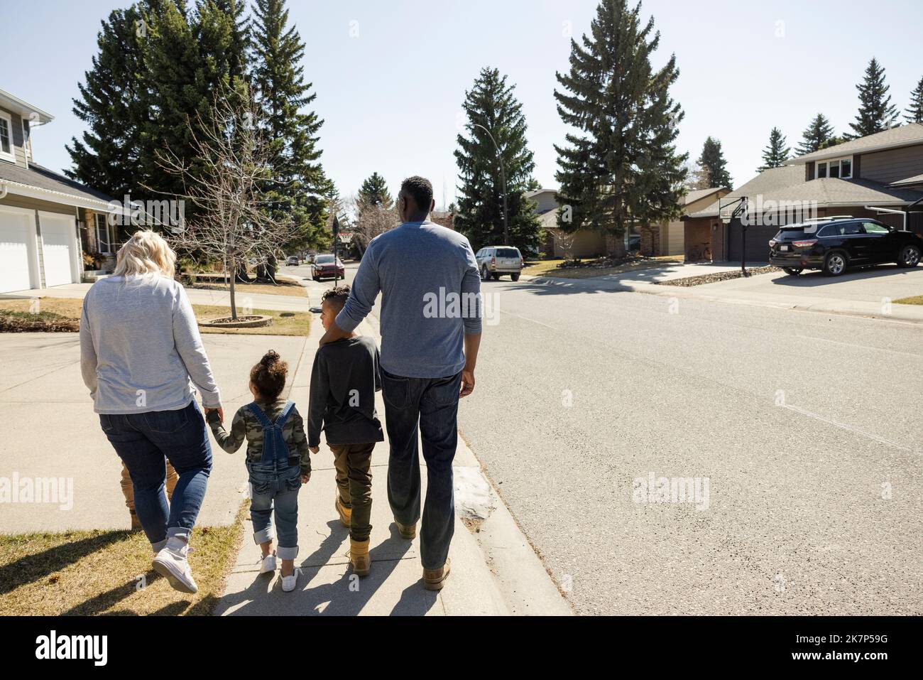 Children walking pavement canada hi-res stock photography and images ...