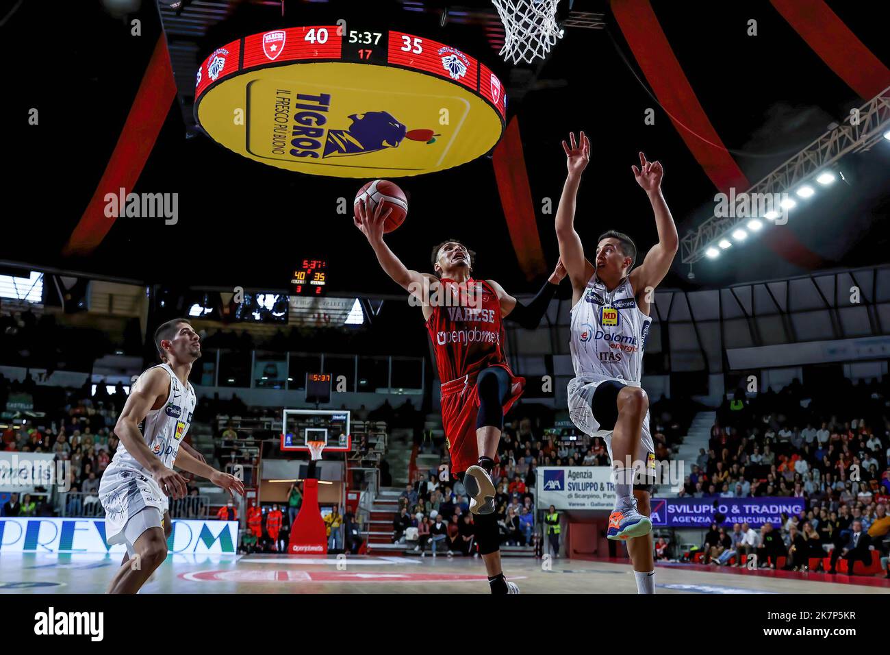 Colbey Ross #4 of Pallacanestro Varese OpenJobMetis in action during ...