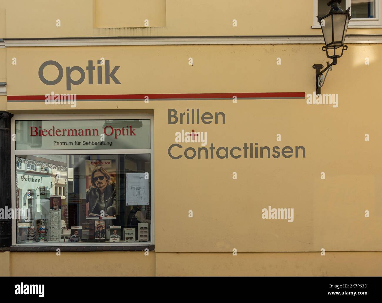 Optik shop hi-res stock photography and images - Alamy