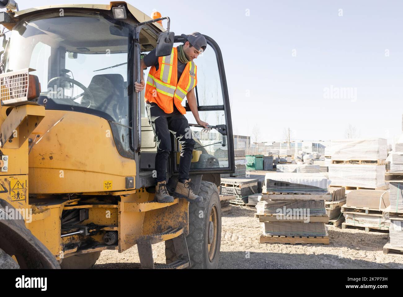 Stepping down hi-res stock photography and images - Alamy