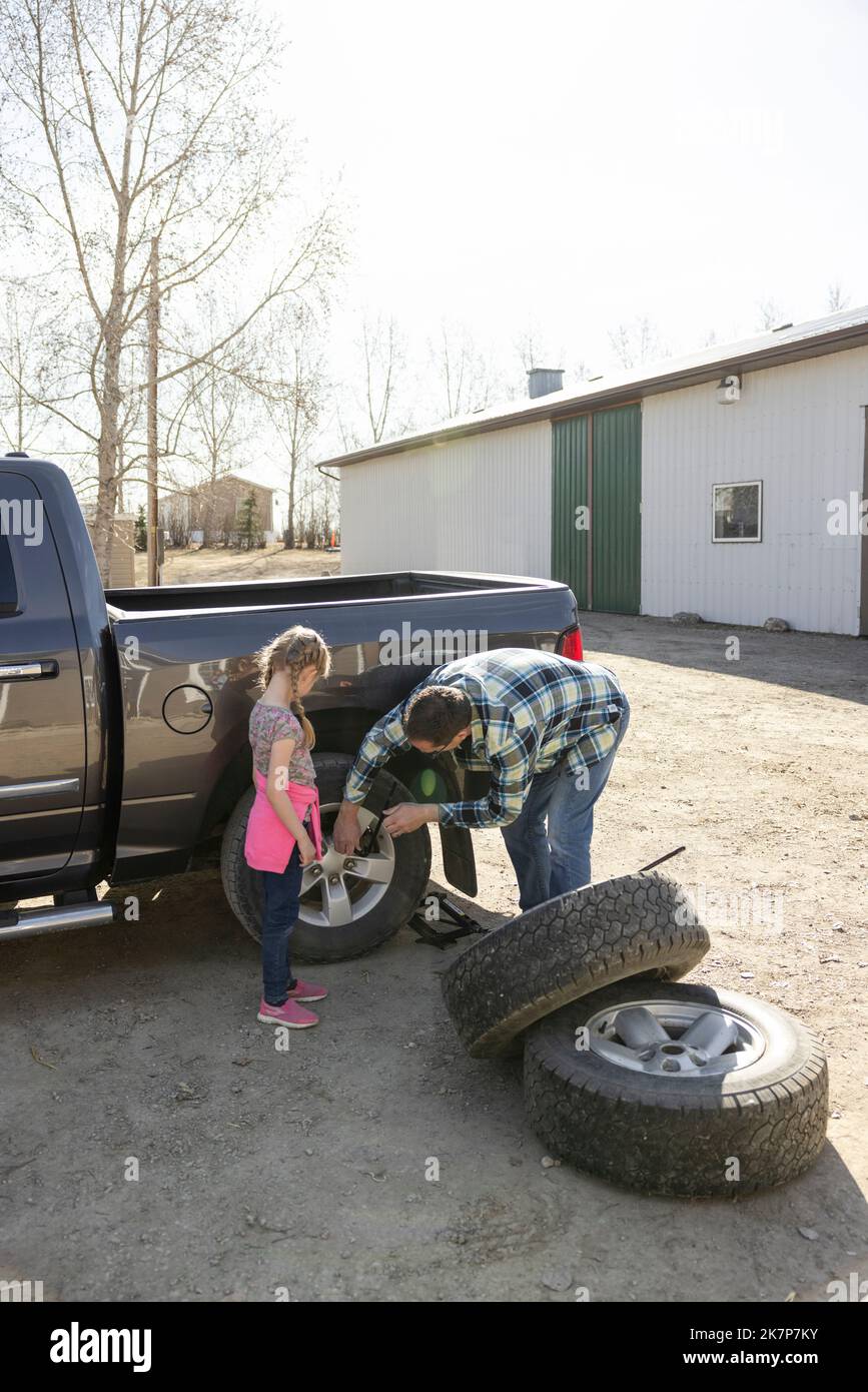 6 wheel truck hi-res stock photography and images - Alamy