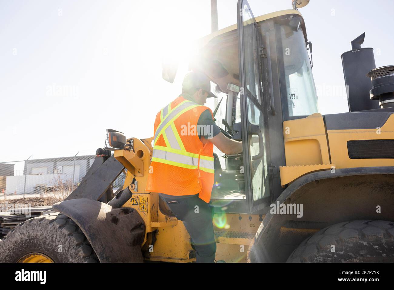 Industrial climbing hi-res stock photography and images - Alamy