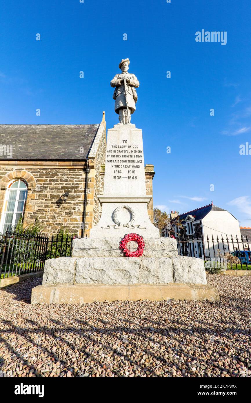 Portsoy Church and War Memorial in Portsoy, Aberdeenshire, Scotland, UK ...