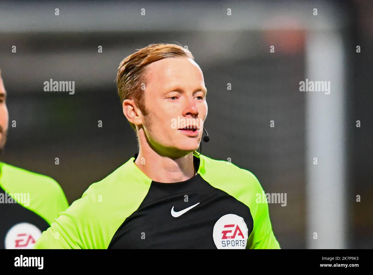 Thomas parsons referee hi-res stock photography and images - Alamy