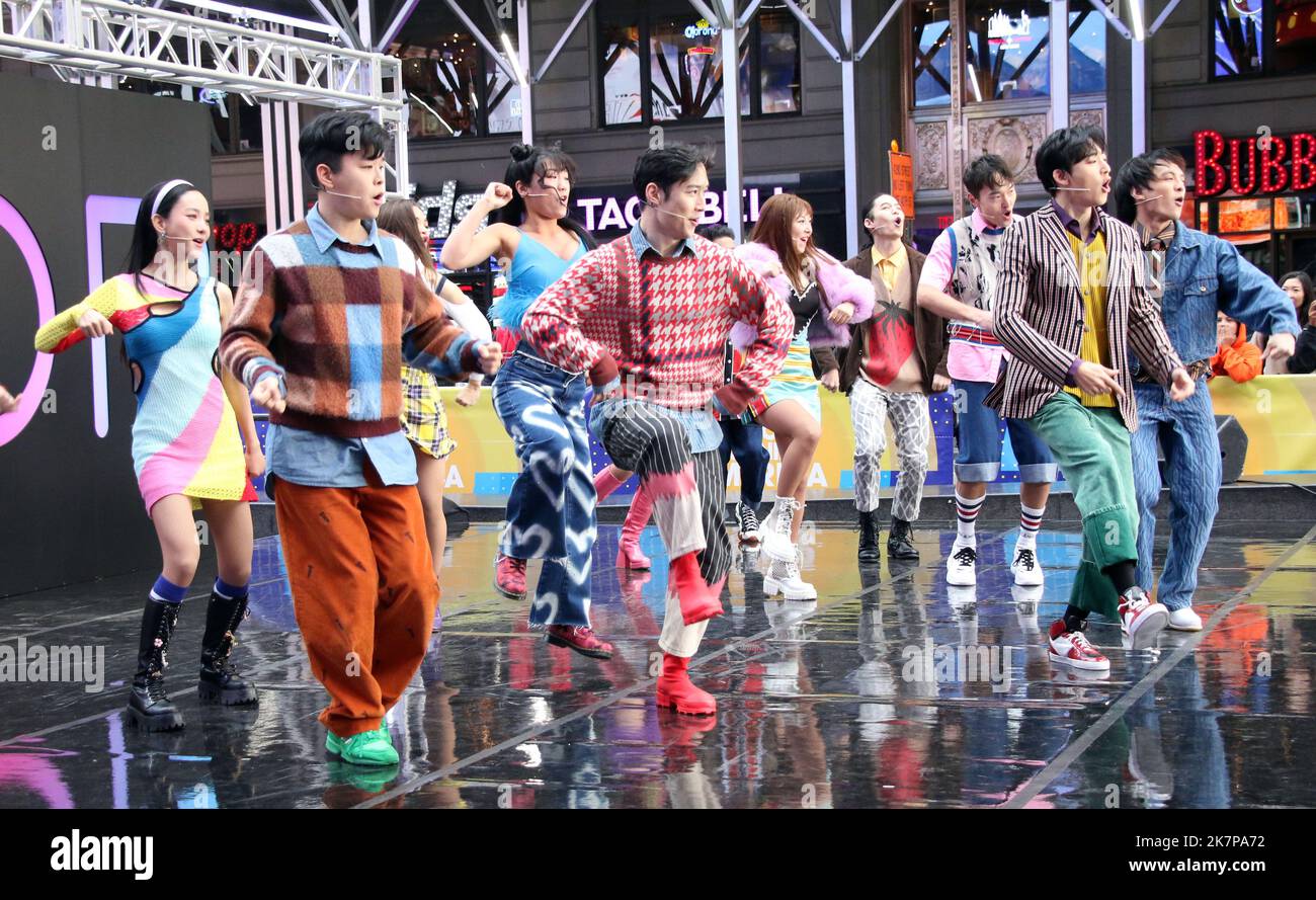 New York, NY, USA. 18th Oct, 2022. The cast of Broadway's KPOP perform ...