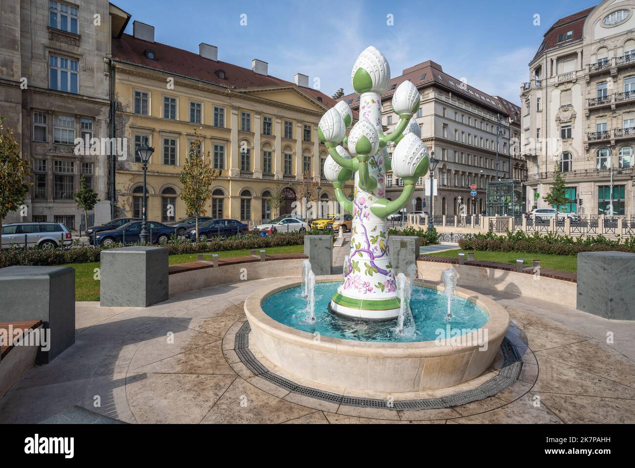 Tree of life hi-res stock photography and images - Alamy