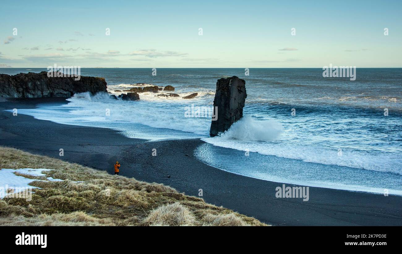 Wave hitting pillar hi-res stock photography and images - Alamy
