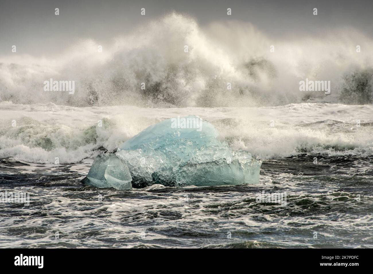 Wave washed beach hi-res stock photography and images - Alamy