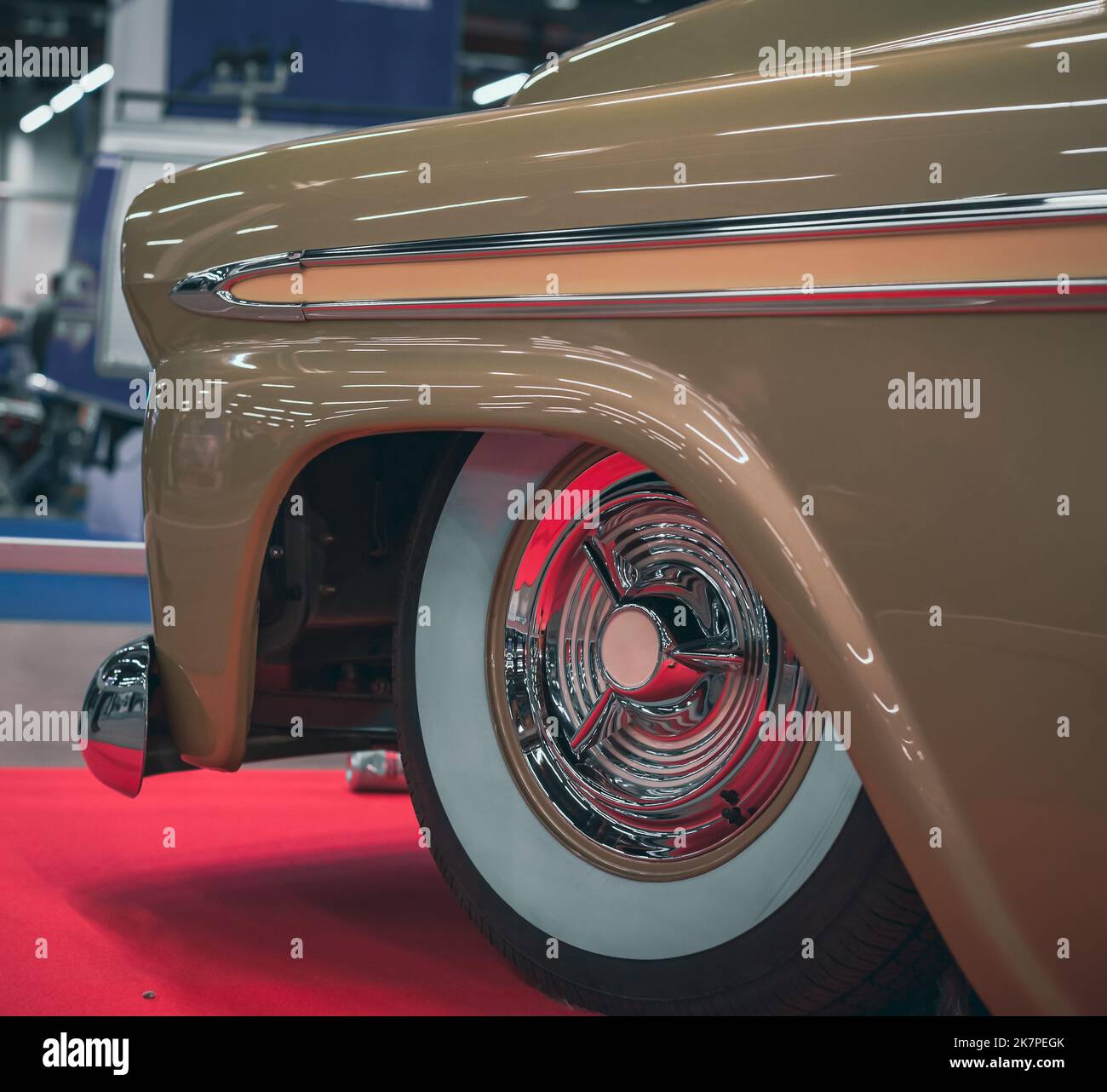 Elegant vintage retro car. Vintage wheel of classic car Stock Photo - Alamy