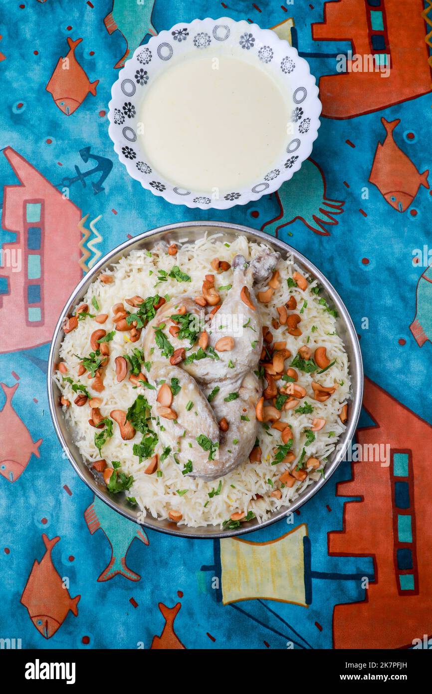 Chicken Cashew White Rice Biryani Stock Photo - Alamy