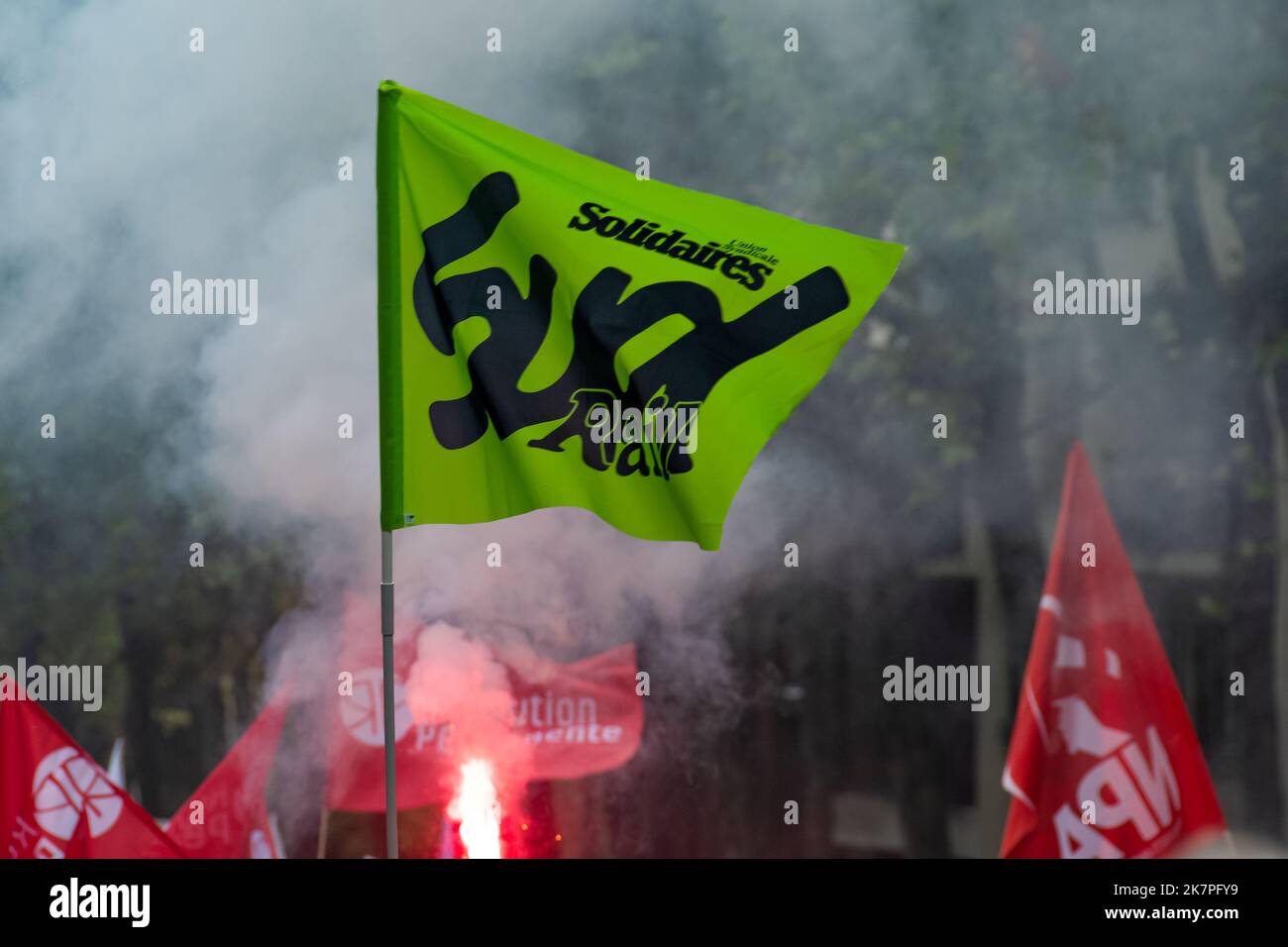 Logo of the French trade union organization Sud (Solidaires - Sud Rail ...