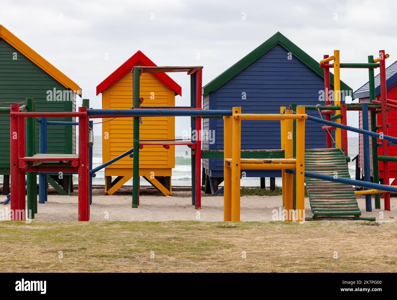 Muizenberg bathing huts hi-res stock photography and images - Alamy