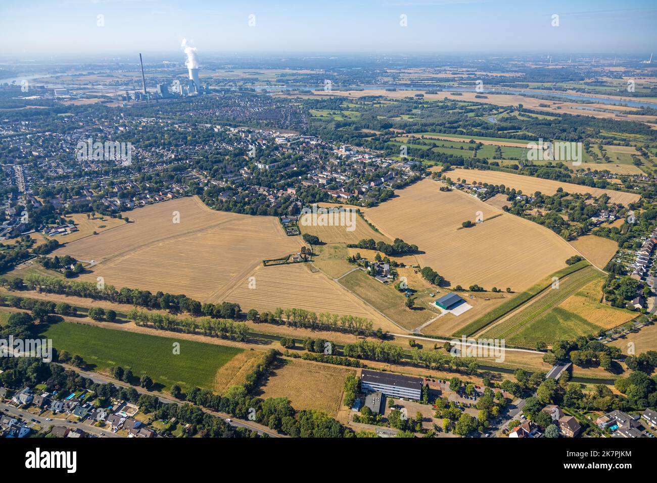 Aerial view, meadows and fields between Mühlenstraße and August-Schmidt ...