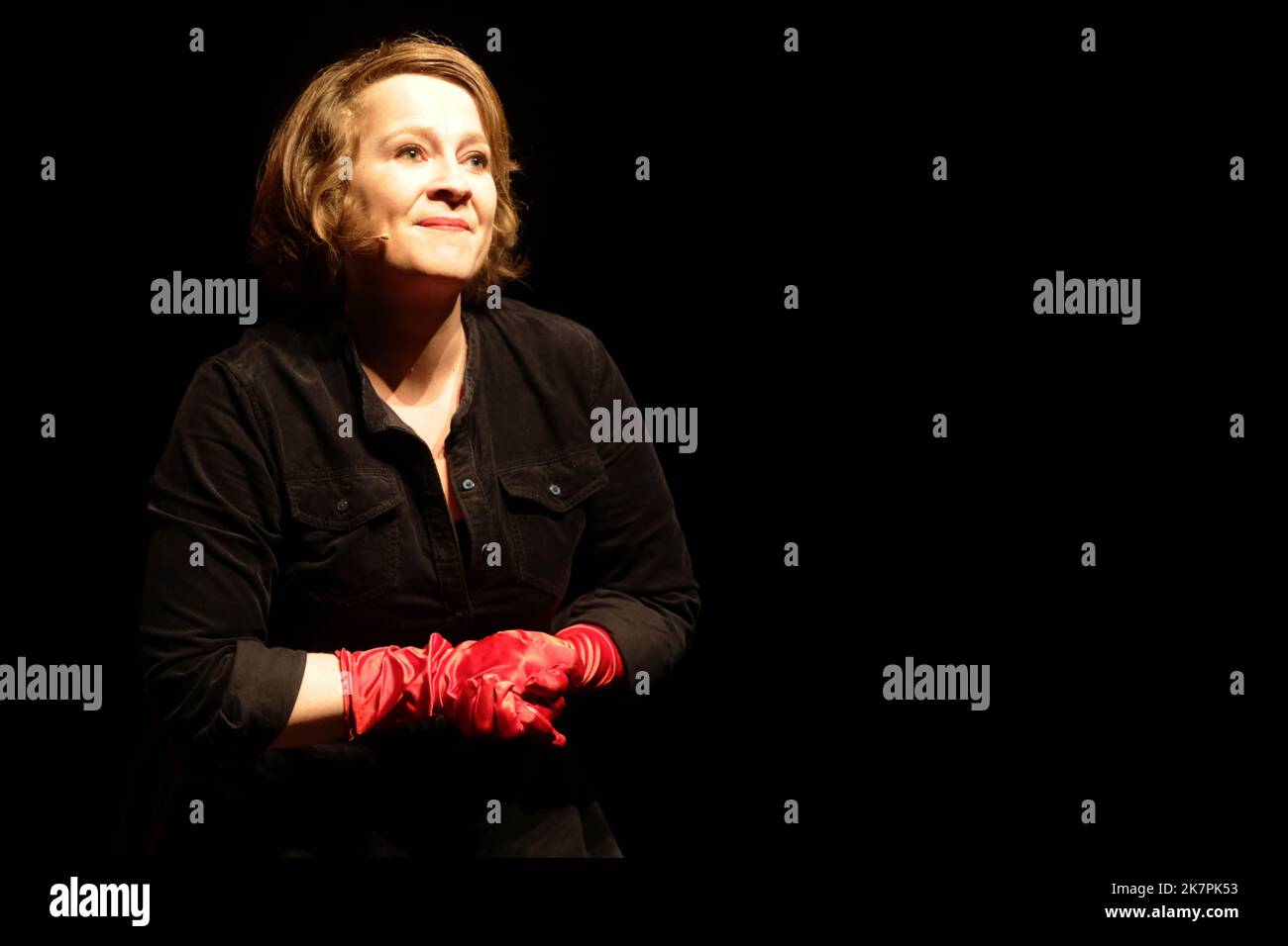 Béatrice Facquer. Humoriste, comédienne et journaliste. 31 ème Festival ...