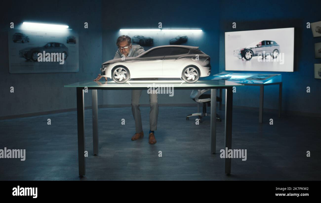 Car manufacturing hi-res stock photography and images - Alamy