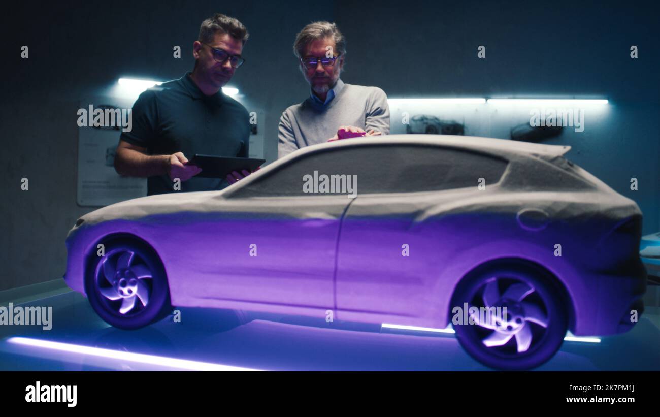 Digital manufacturing in car factory hi-res stock photography and ...