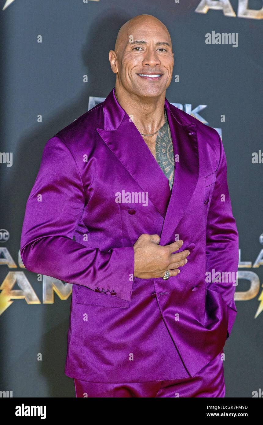 Dwayne Johnson attending the UK premiere of Black Adam at Cineworld ...