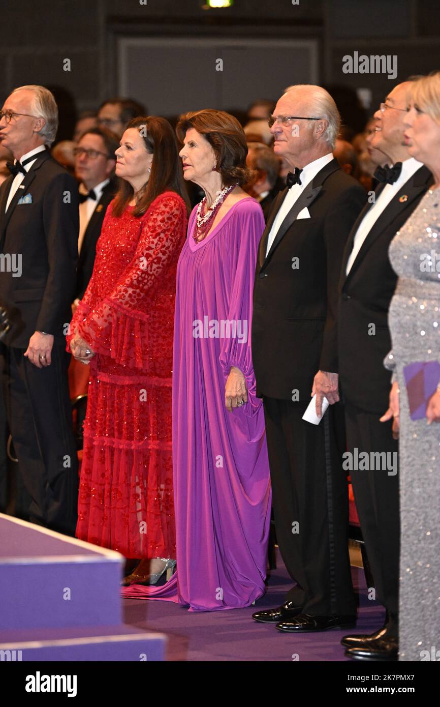 Queen Silvia, King Carl Gustaf with this year's prize winner cellist Yo ...