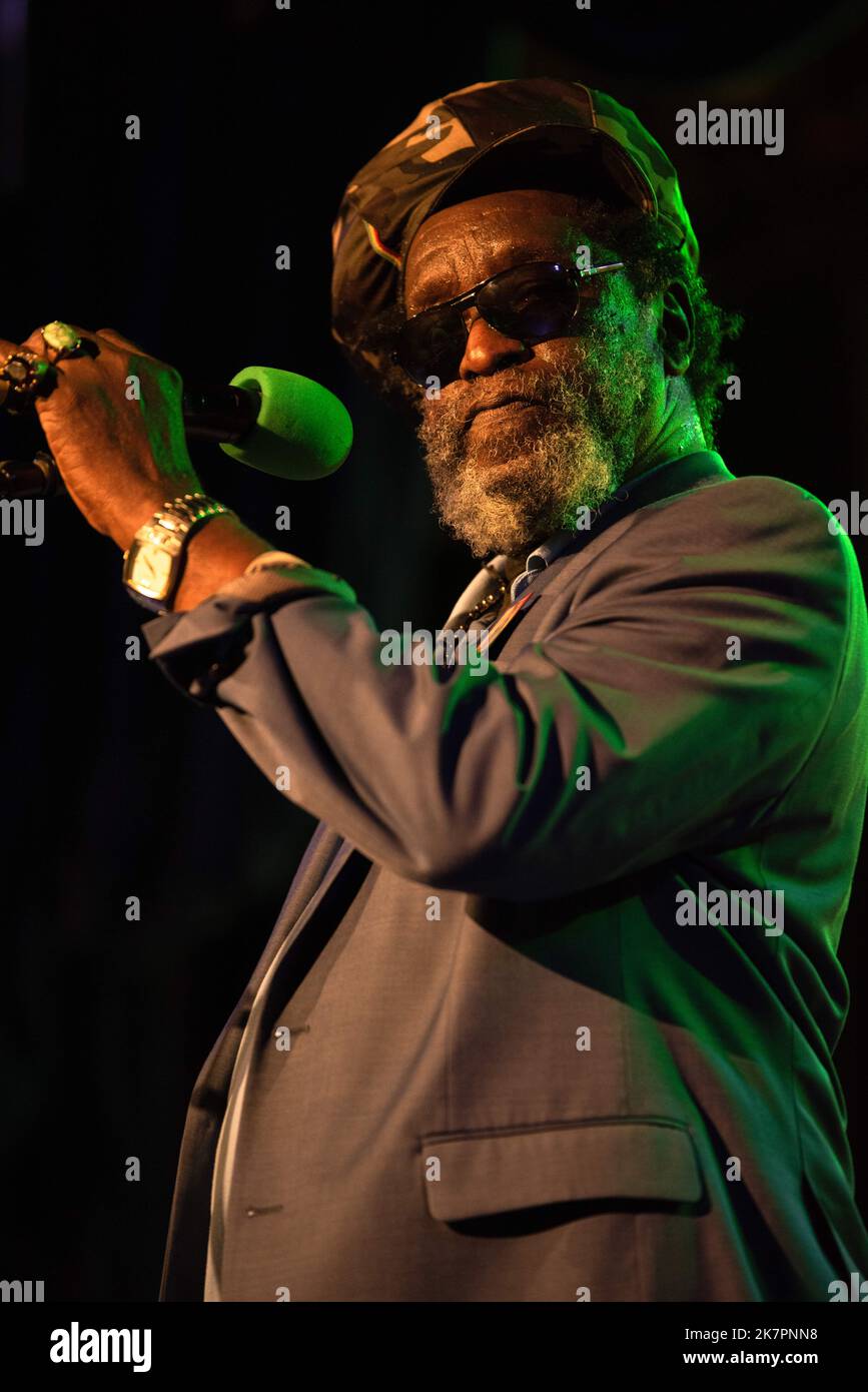 Black uhuru band hi-res stock photography and images - Alamy