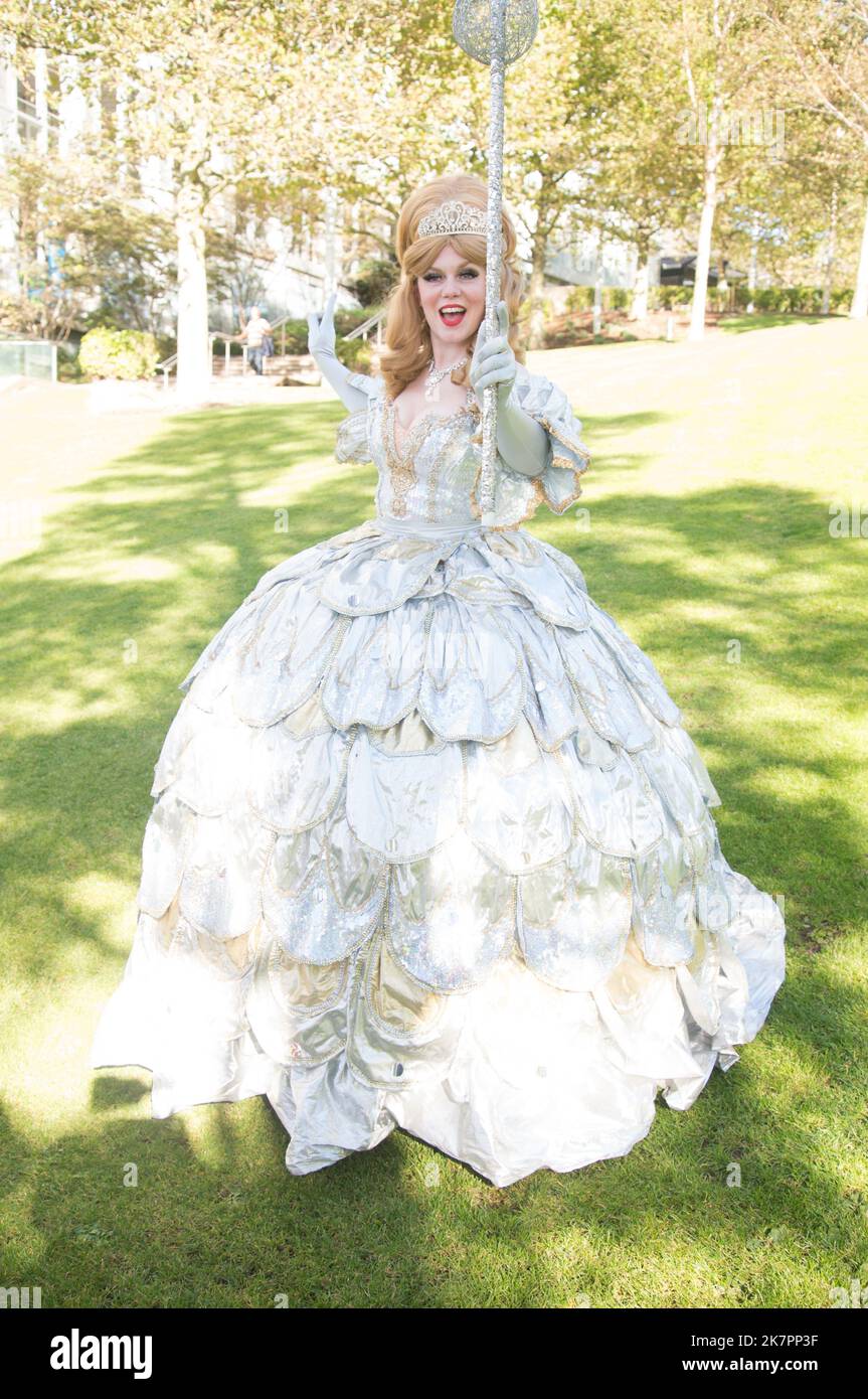 Rachel Wood, All star cast in sumptuous costumes at the Hilton Hotel ...