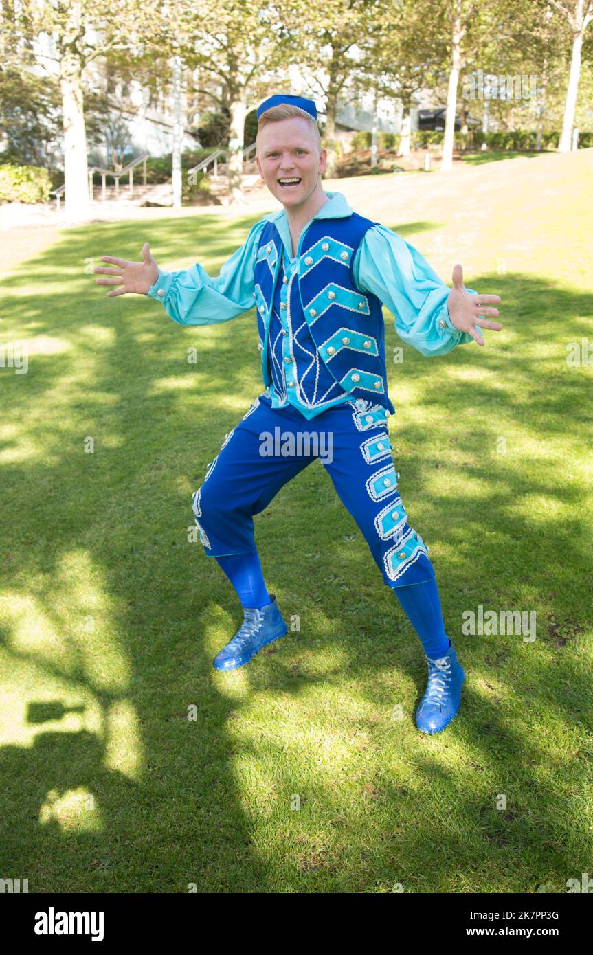 Lewis Devine, All star cast in sumptuous costumes at the Hilton Hotel ...