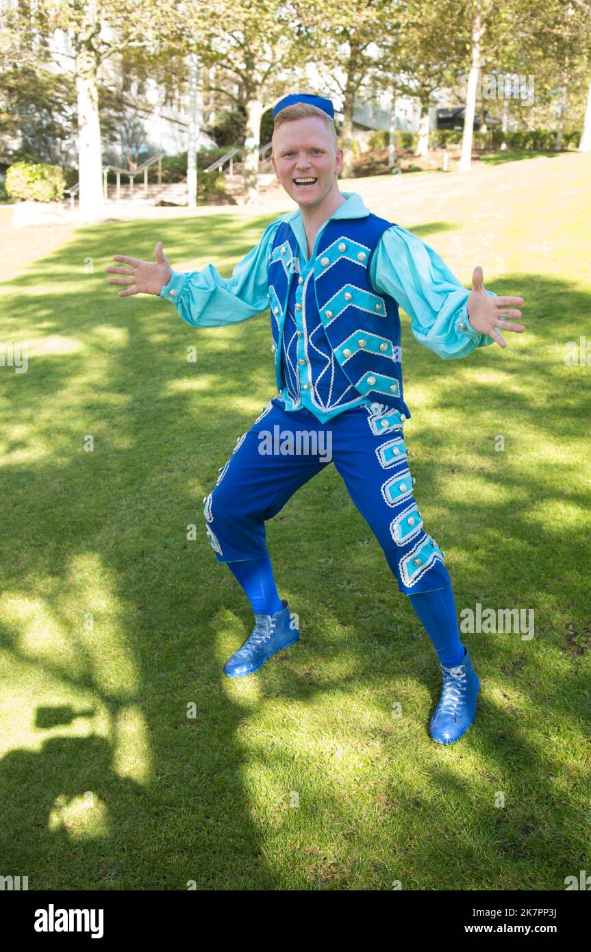 Lewis Devine, All star cast in sumptuous costumes at the Hilton Hotel ...