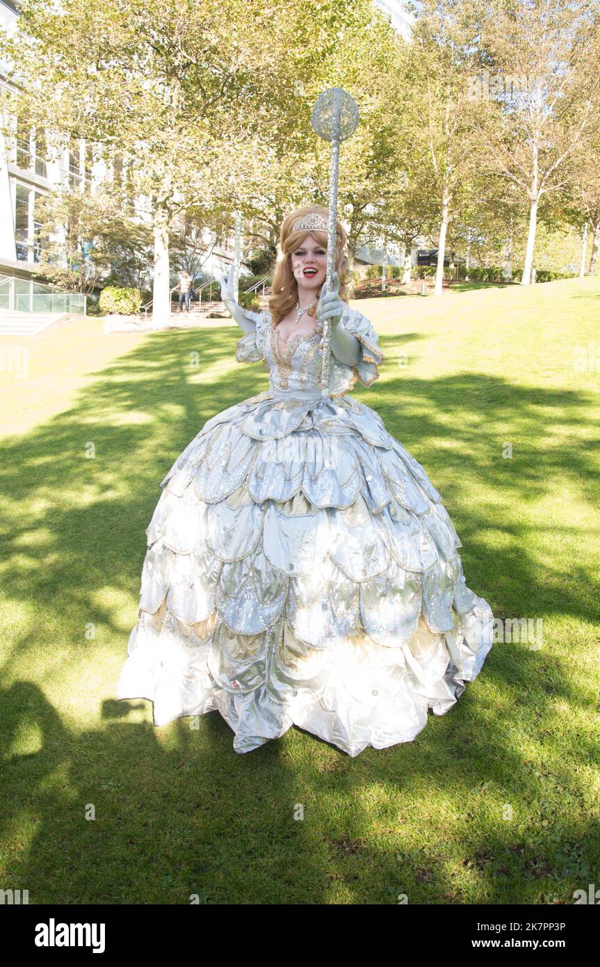 Rachel Wood, All star cast in sumptuous costumes at the Hilton Hotel ...