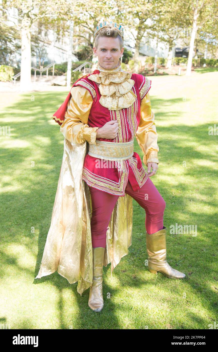 Joe Sleight, All star cast in sumptuous costumes at the Hilton Hotel ...