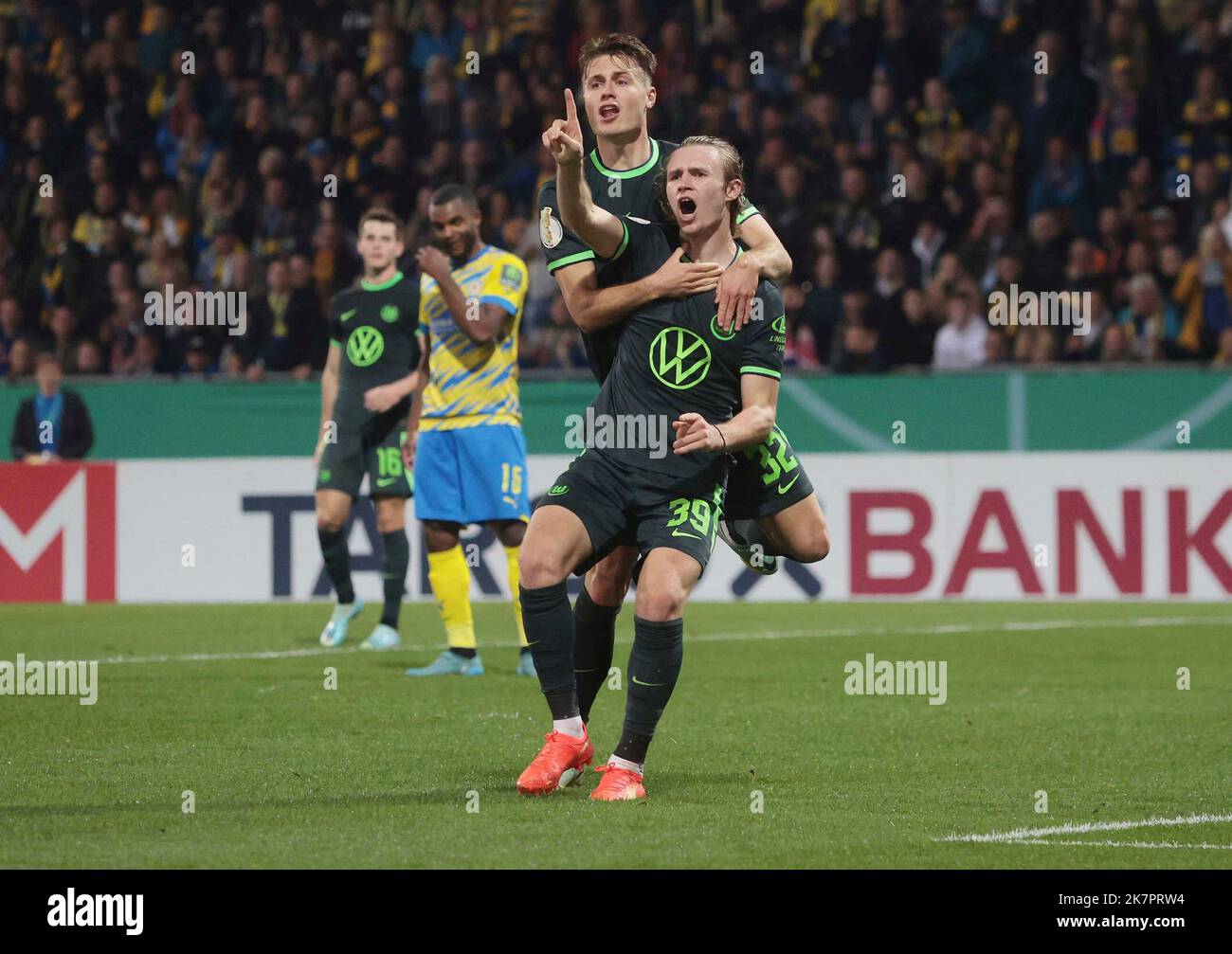 Brunswick, Deutschland. 18th Oct, 2022. firo: 10/18/2022, football ...