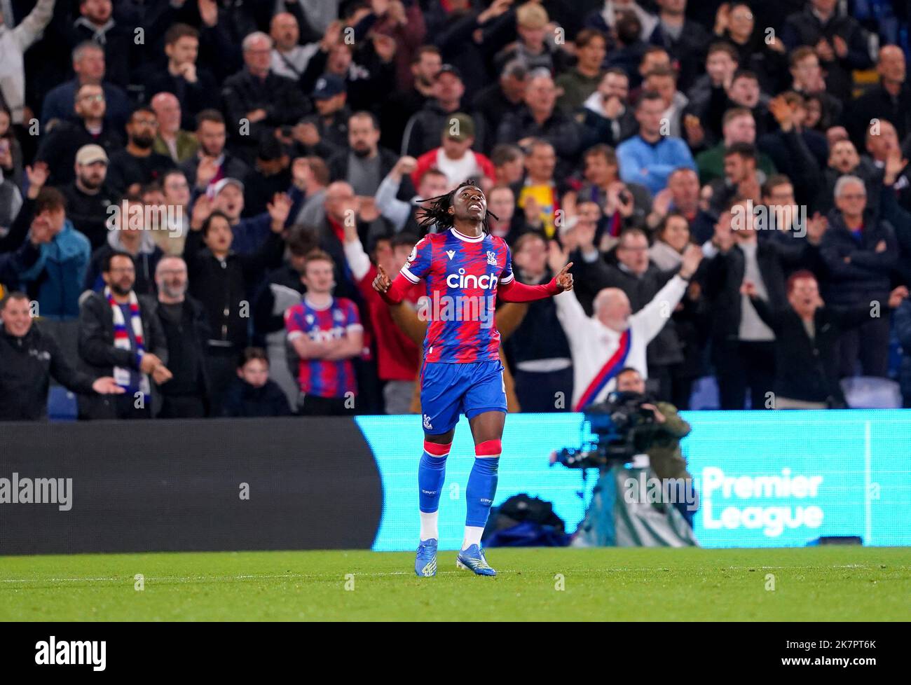Crystal Palace's Eberechi Eze celebrates scoring their side's first ...