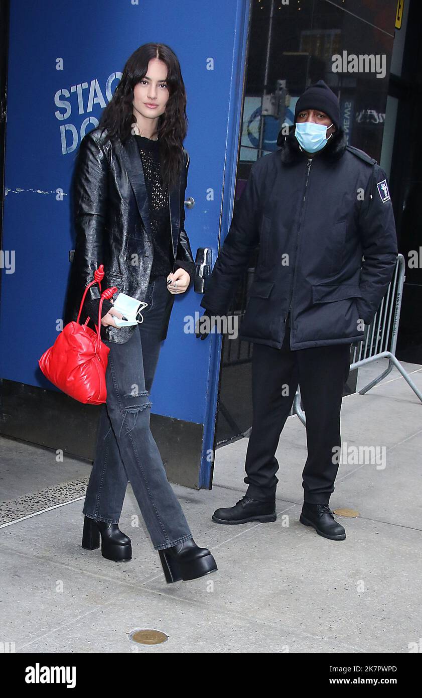 Celebrities At Good Morning America -PICTURED: Grace Van Patten ...