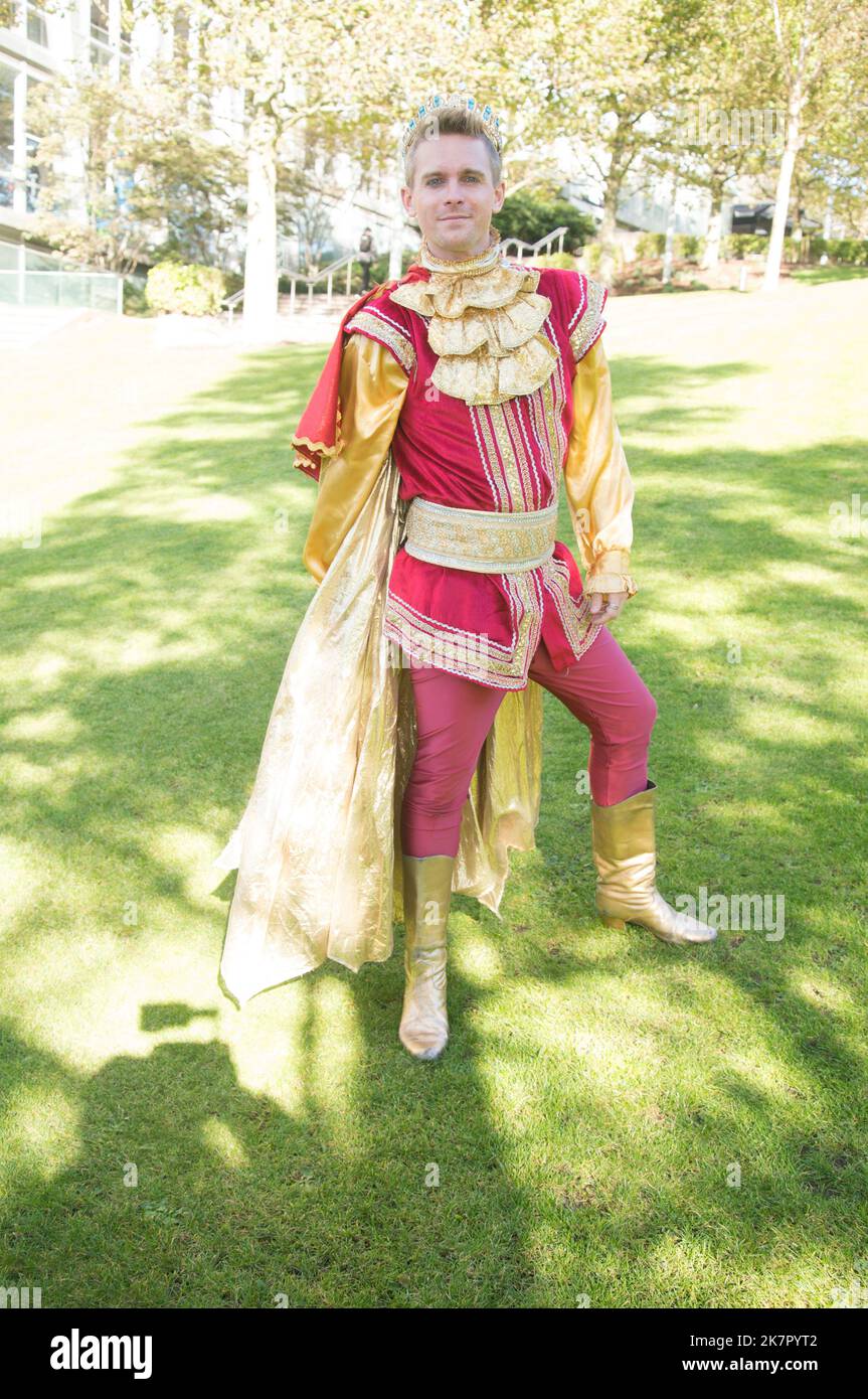 October 18, 2022: Joe Sleight, All star cast in sumptuous costumes at ...