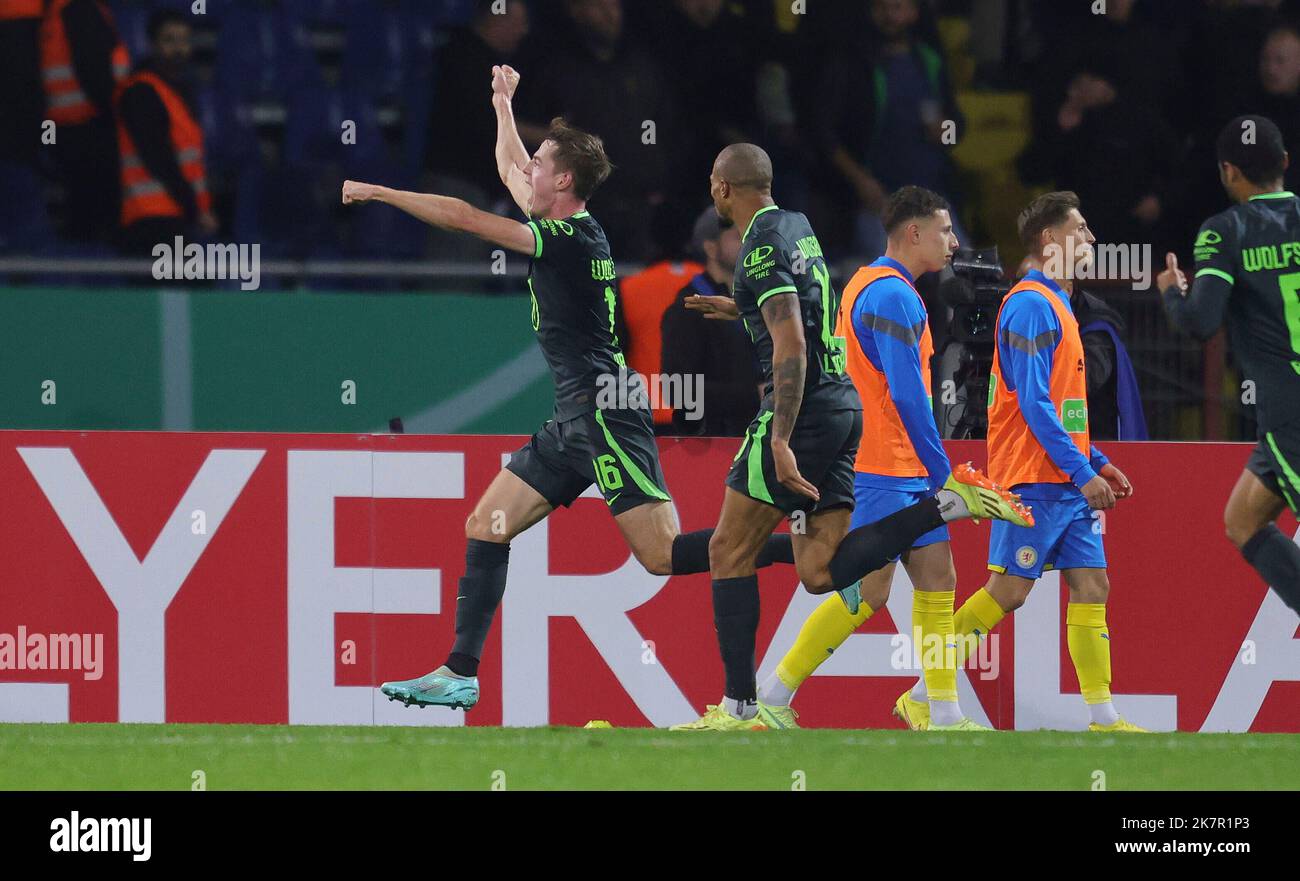 Brunswick, Deutschland. 18th Oct, 2022. firo: 18 October 2022, football ...