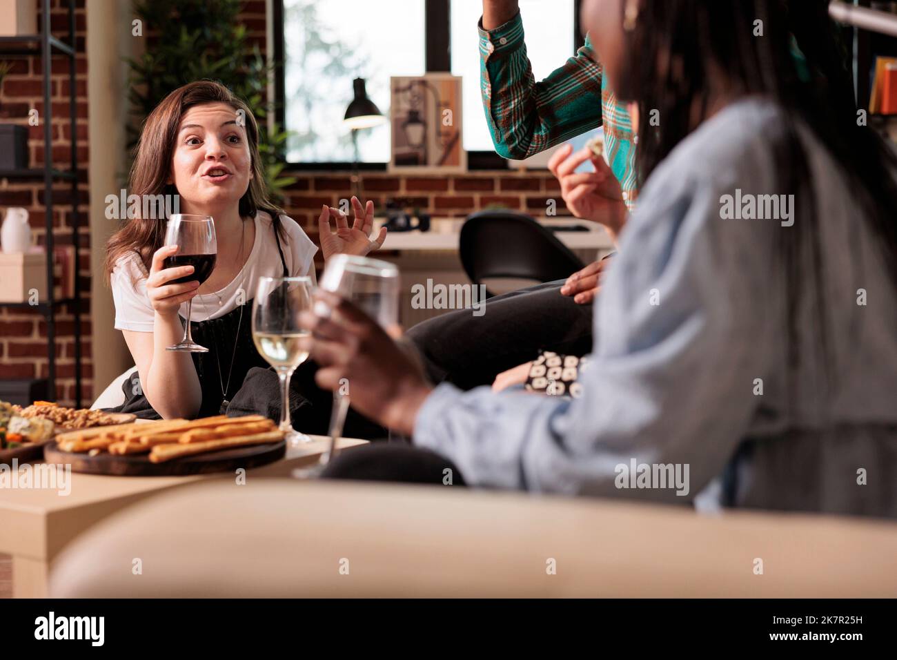 Speaking loudly hi-res stock photography and images - Alamy