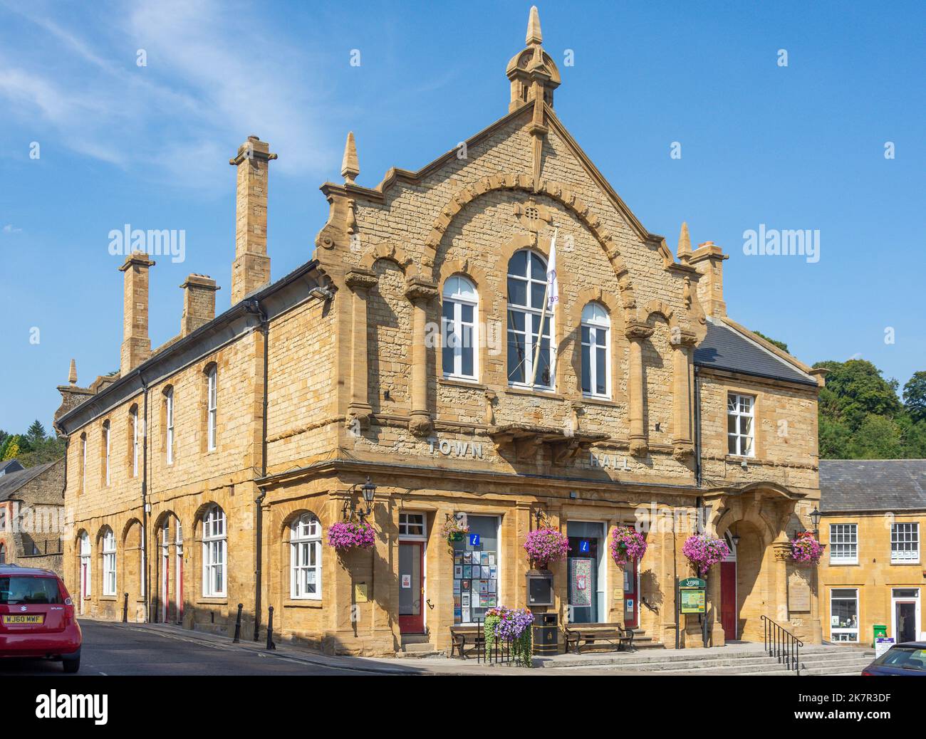 Crewkerne Town Hall, Market Square, Crewkerne, Somerset, England ...